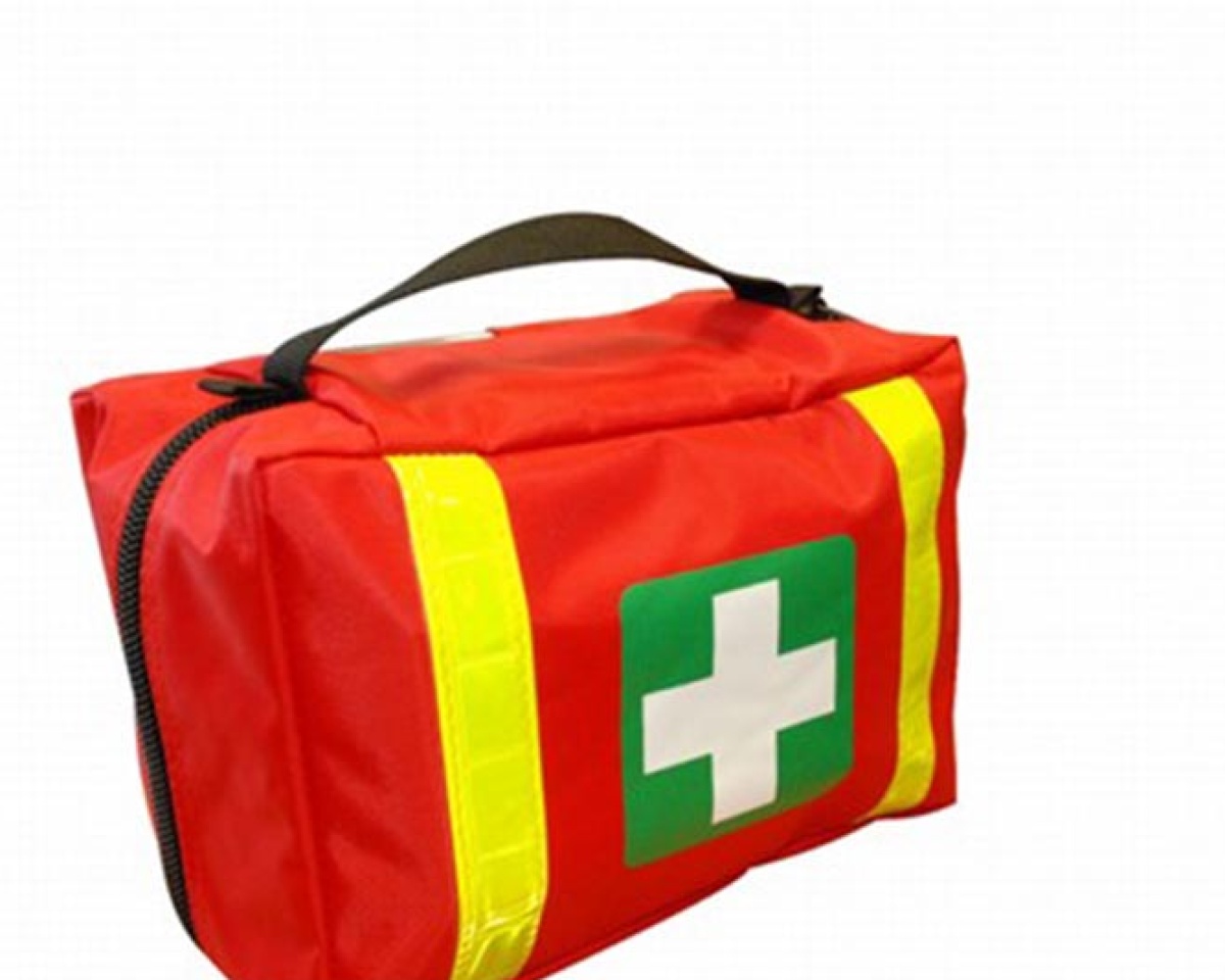 Apteczki pierwszej pomocy – co powinno znajdować się na wyposażeniu?