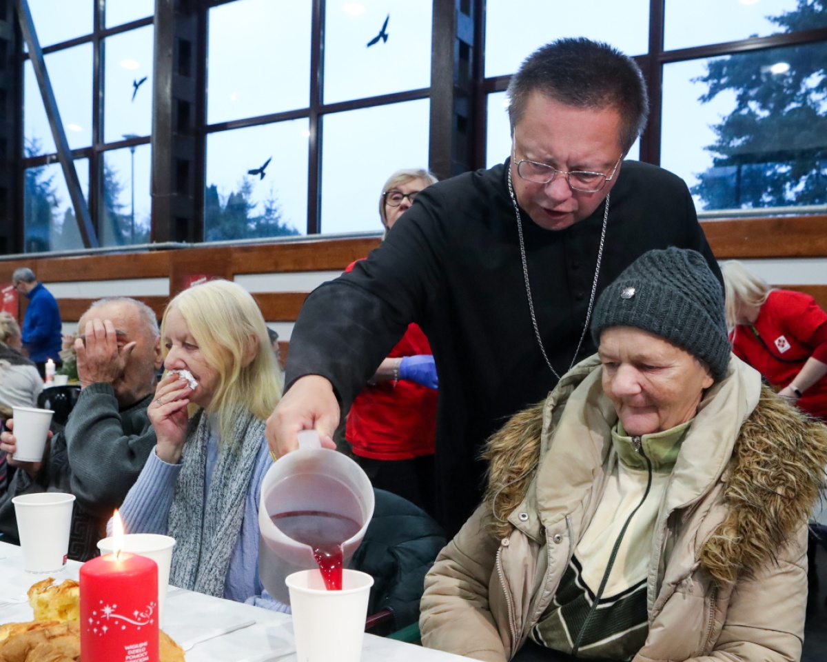 Wigilie dla potrzebujących w całej Polsce
